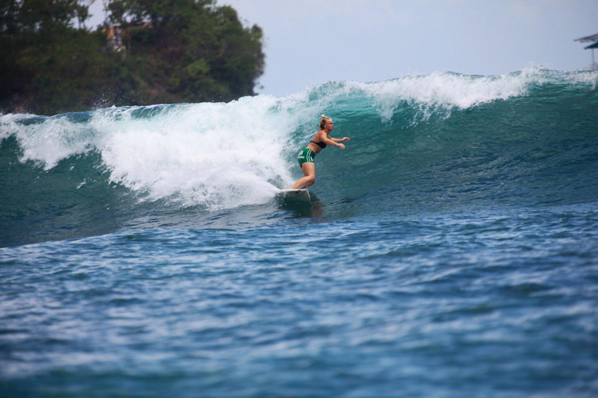 What Inspires Sarah Thomson, Surfer, Dancer & Ultra Marathon Runner ...